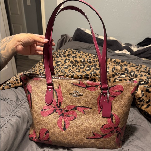 Coach | Bags | Coach Signature Tote With Pink Bow Accents | Poshmark